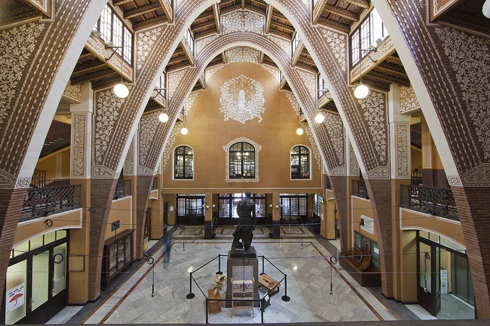 Escola industrial, de complex tèxtil a fàbrica del coneixement ...